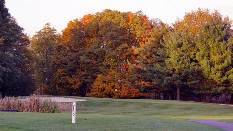 Golf Course | Windmill Lakes Golf Club